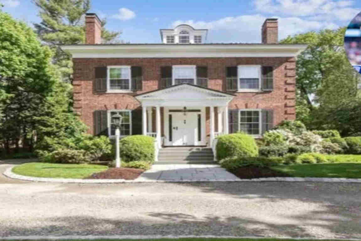 Inside Eli Manning's Luxurious Home: A Virtual Tour