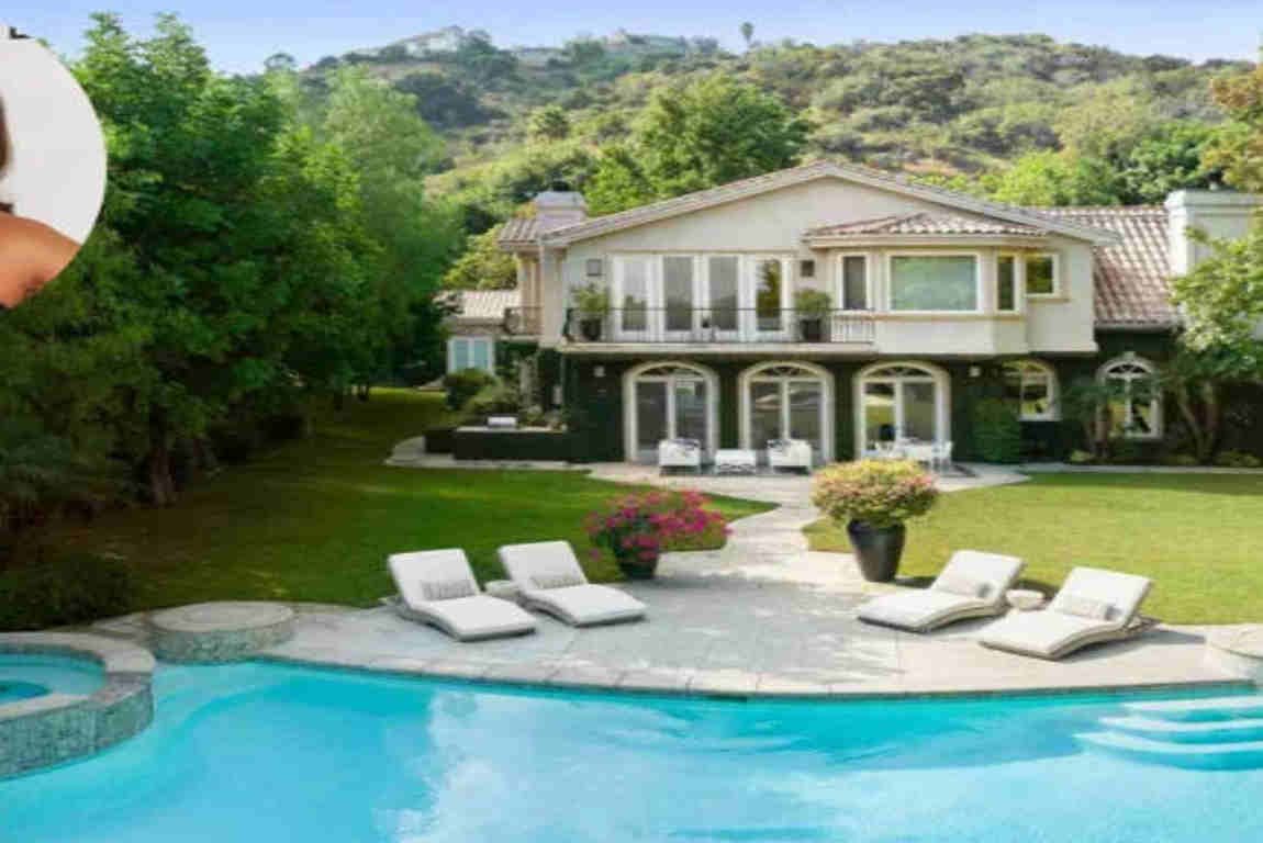 Inside Leah Remini's Luxurious Home: A Sneak Peek